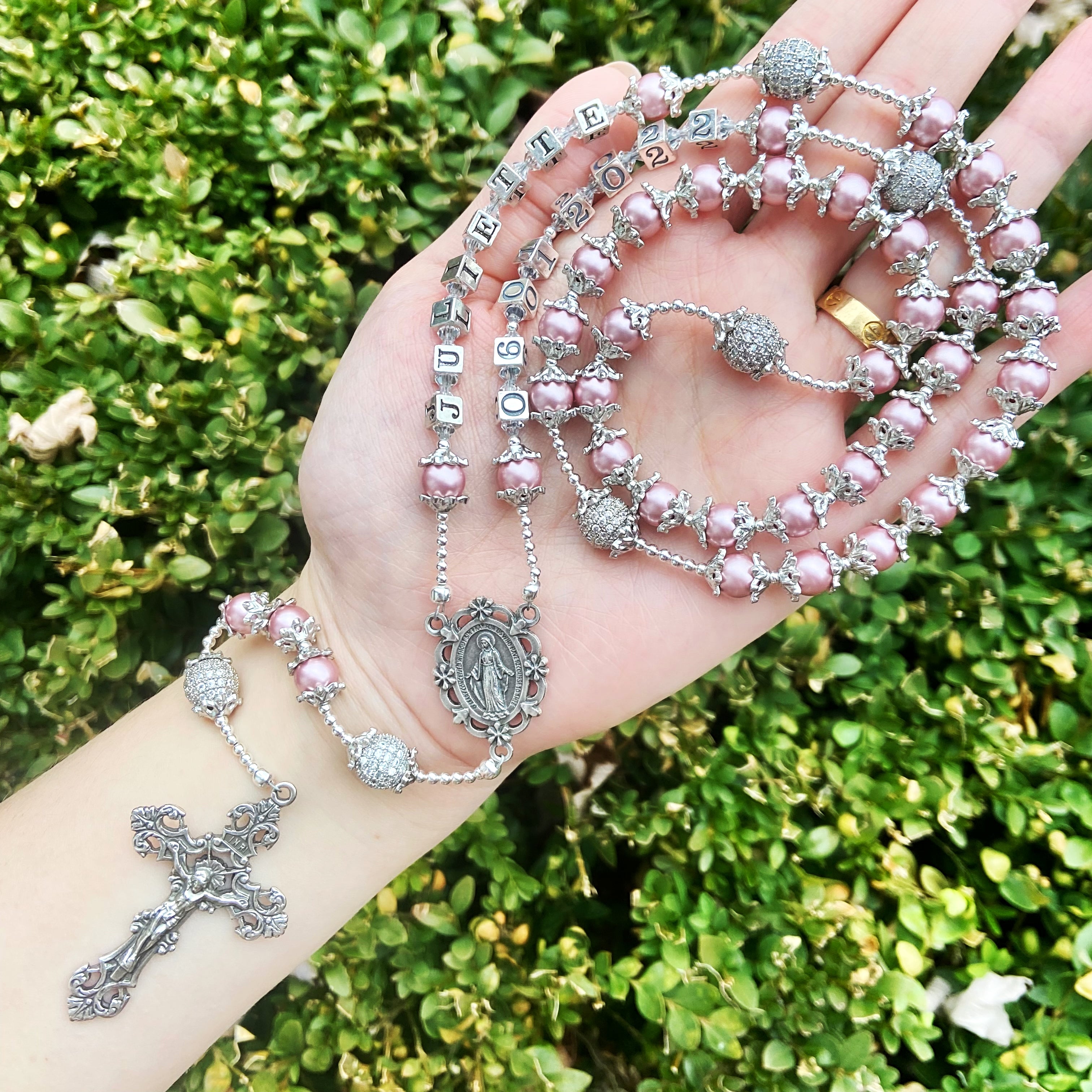 Powder Rose – Your Custom Rosary